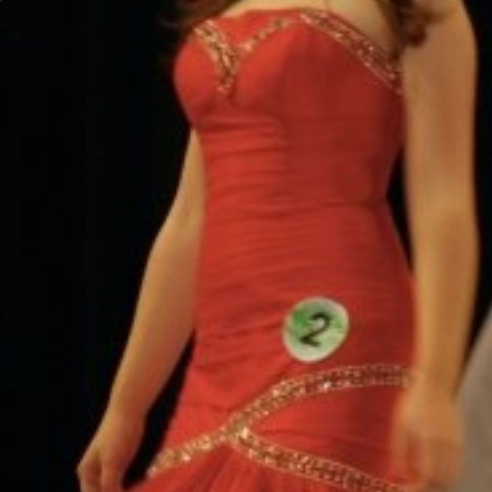 Red Silk / Satin Evening Gown / Pageant Prom - Gem